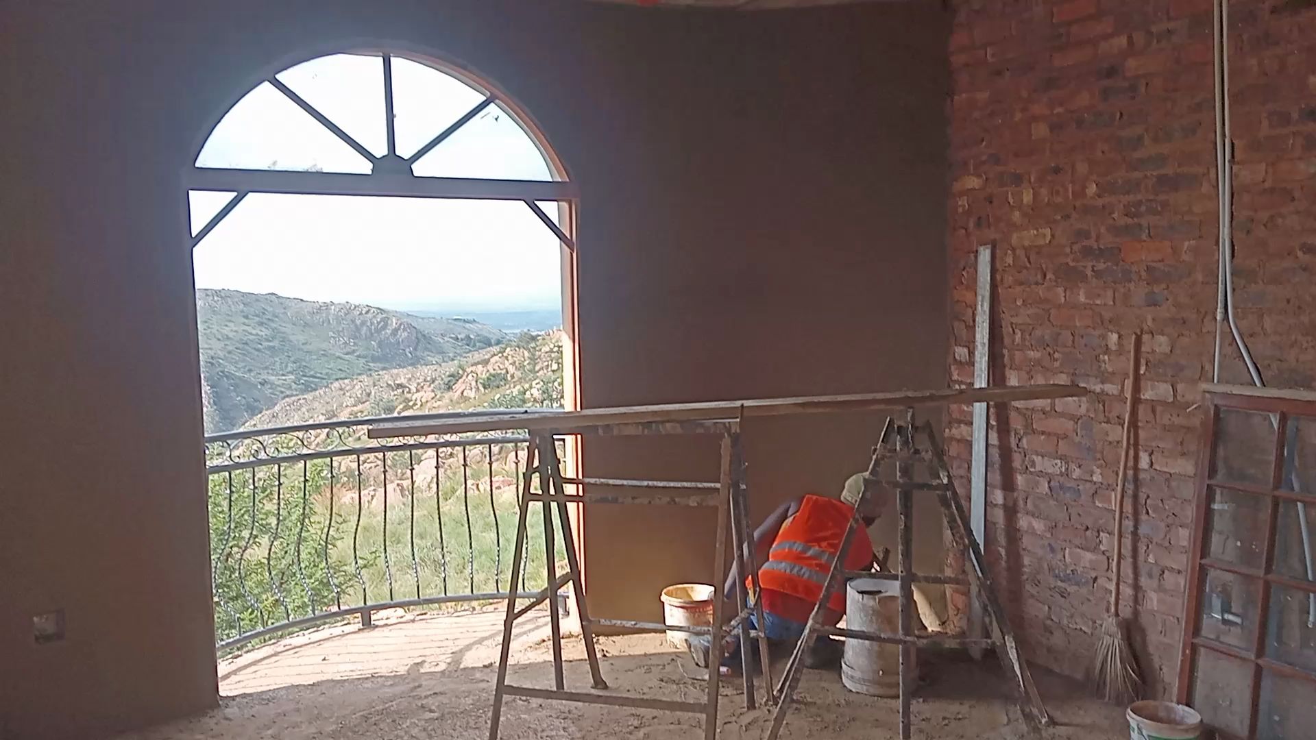 Malazone- Costruction service